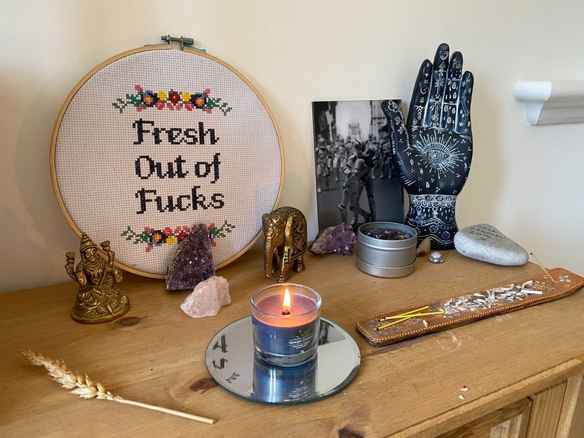 A Witches Altar – Making & using your own Witch Altar – Digital Coven
